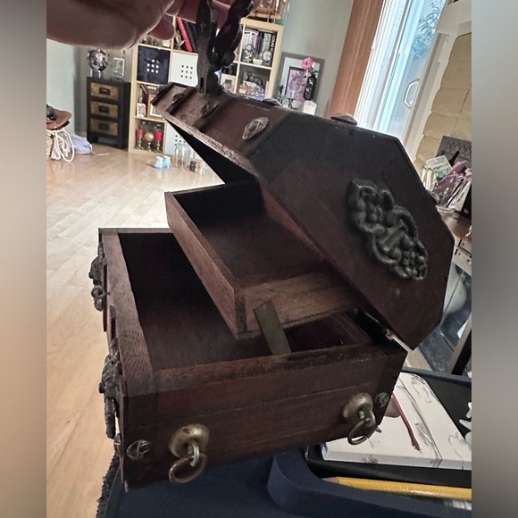 Vintage | Storage & Organization | Vintage Pirate Treasure Chest ...